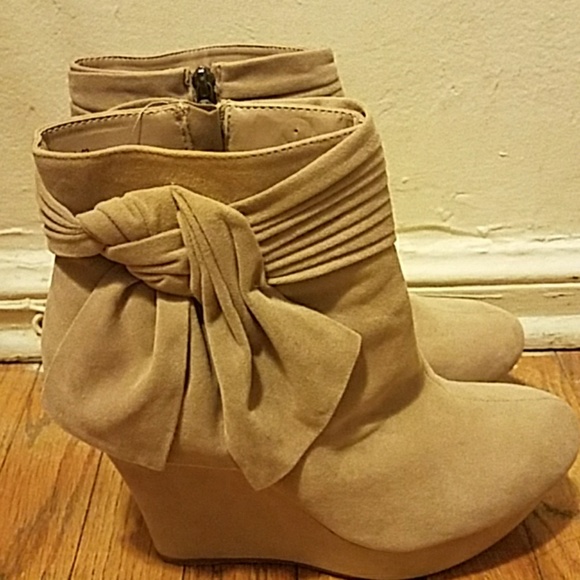 Rouge Helium | Shoes | Booties | Poshmark